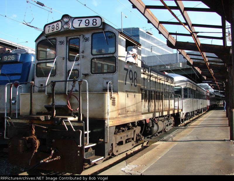 AMTK 798 and L&N Royal Street